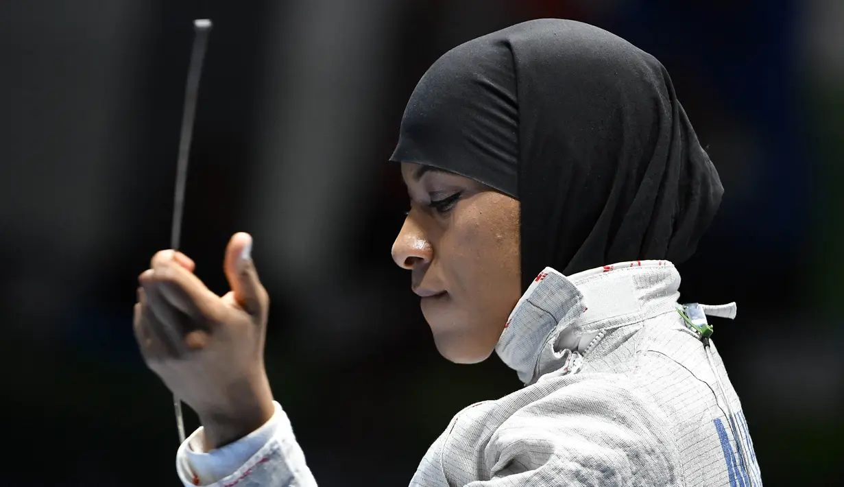 Foto: Istiqomah dengan Hijab, Prestasi dan Pesona Atlet Internasional ...