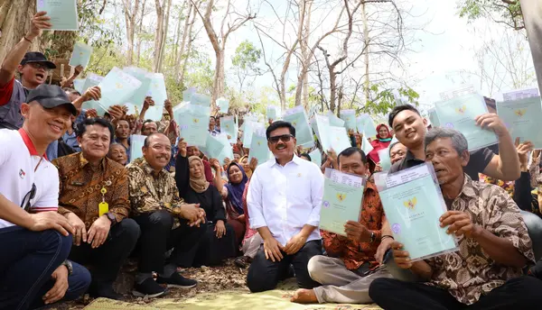 Imigrasi Uji Coba Autogate di Terminal 3 Bandara Soetta - News Liputan6.com