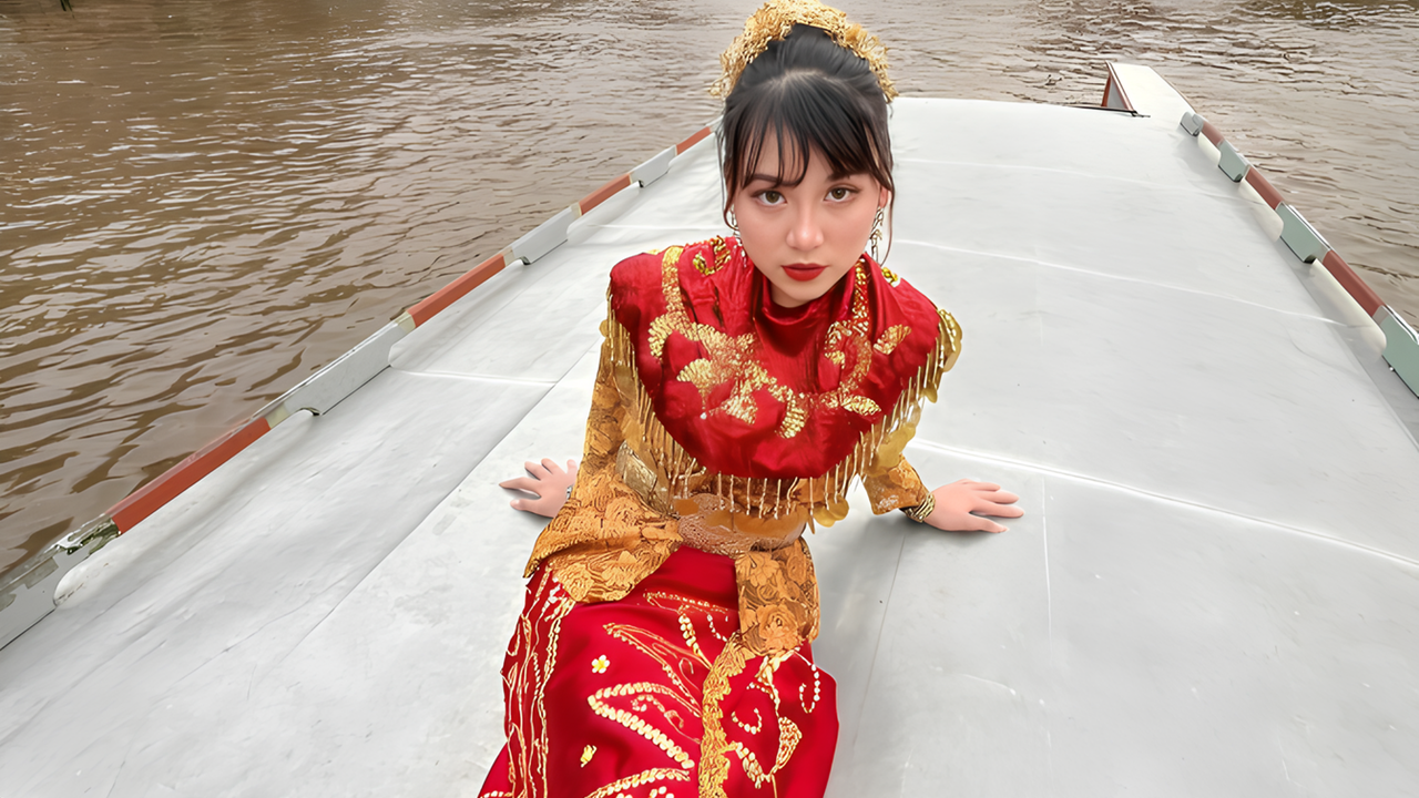 7 Baju Adat Kalimantan Selatan yang Unik, Sejarah dan Ciri Warisan ...