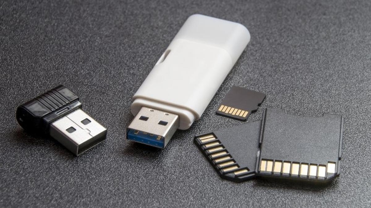 Cara Ampuh Basmi Virus Shortcut di Flashdisk tanpa Antivirus
