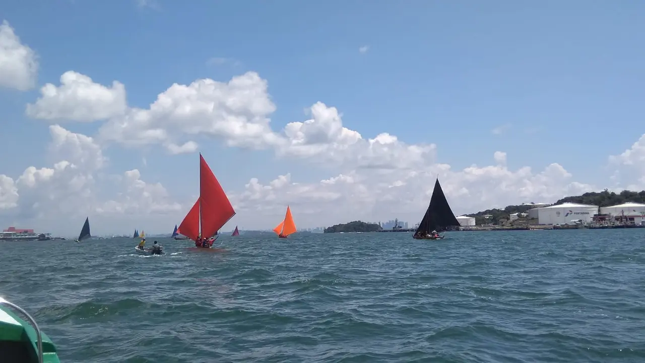 Sampan Layar, Tradisi Penawar Rindu Warga Melayu Pesisir Indonesia ...