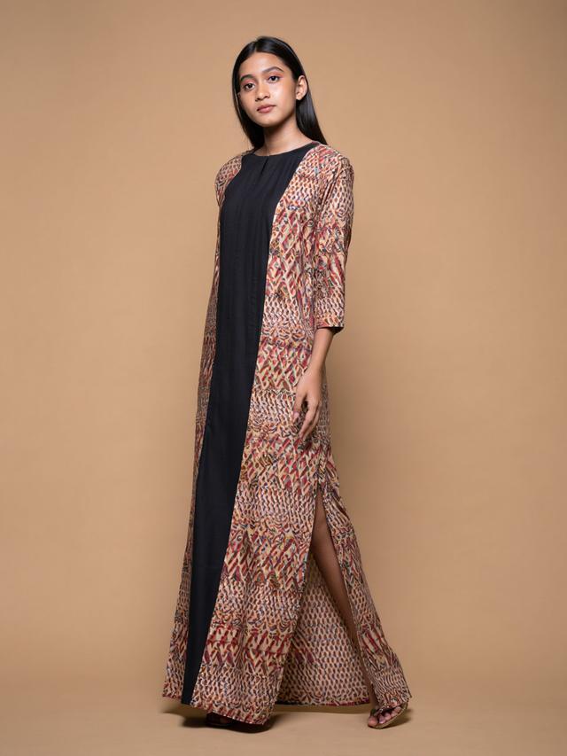 11 Model Tunik Batik Belah Samping Kanan Kiri Tren 2025, Siap Lengkapi ...