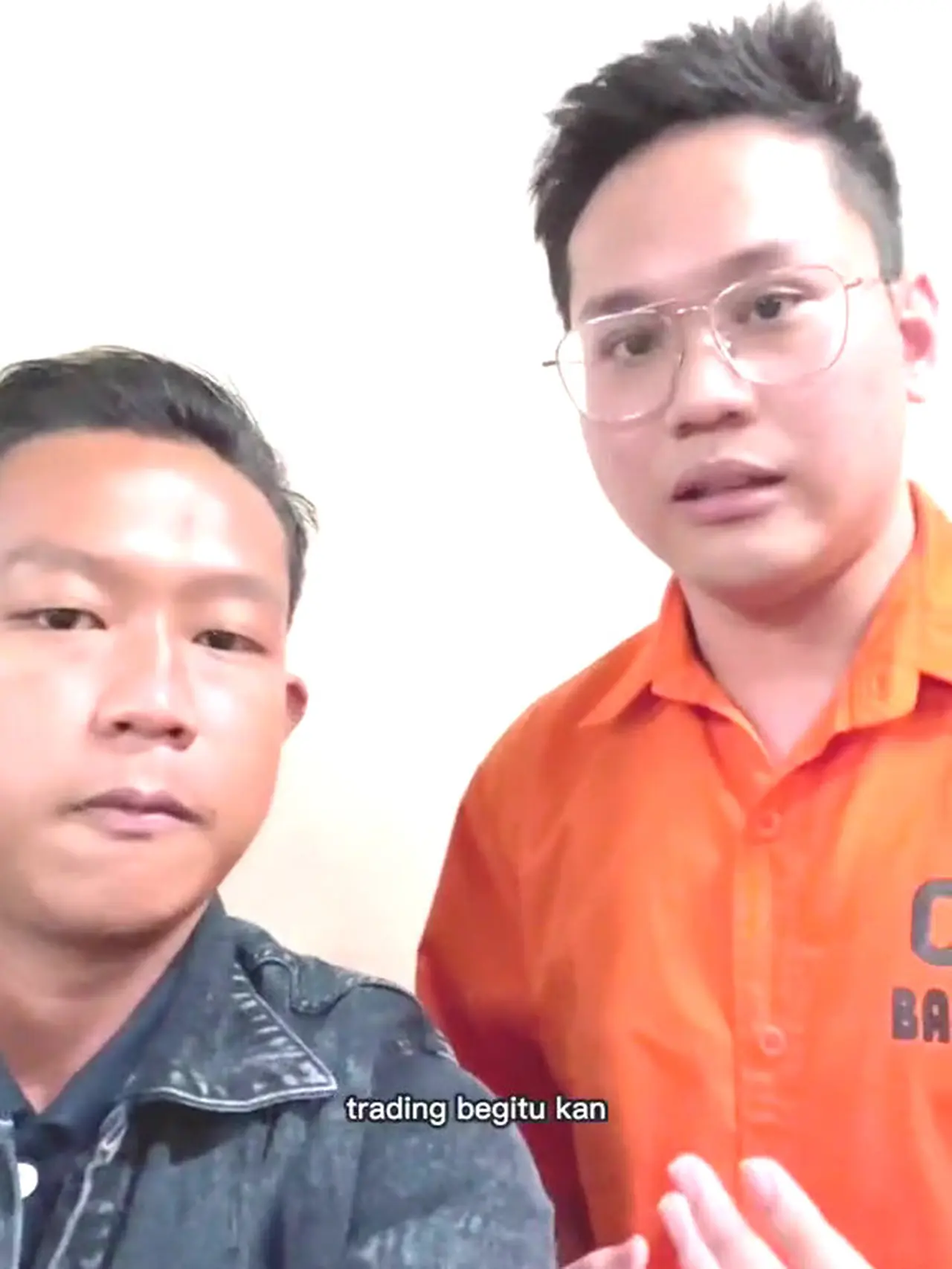 7 Potret Terbaru Indra Kenz Selama di Penjara, Disebut Makin Gemuk ...