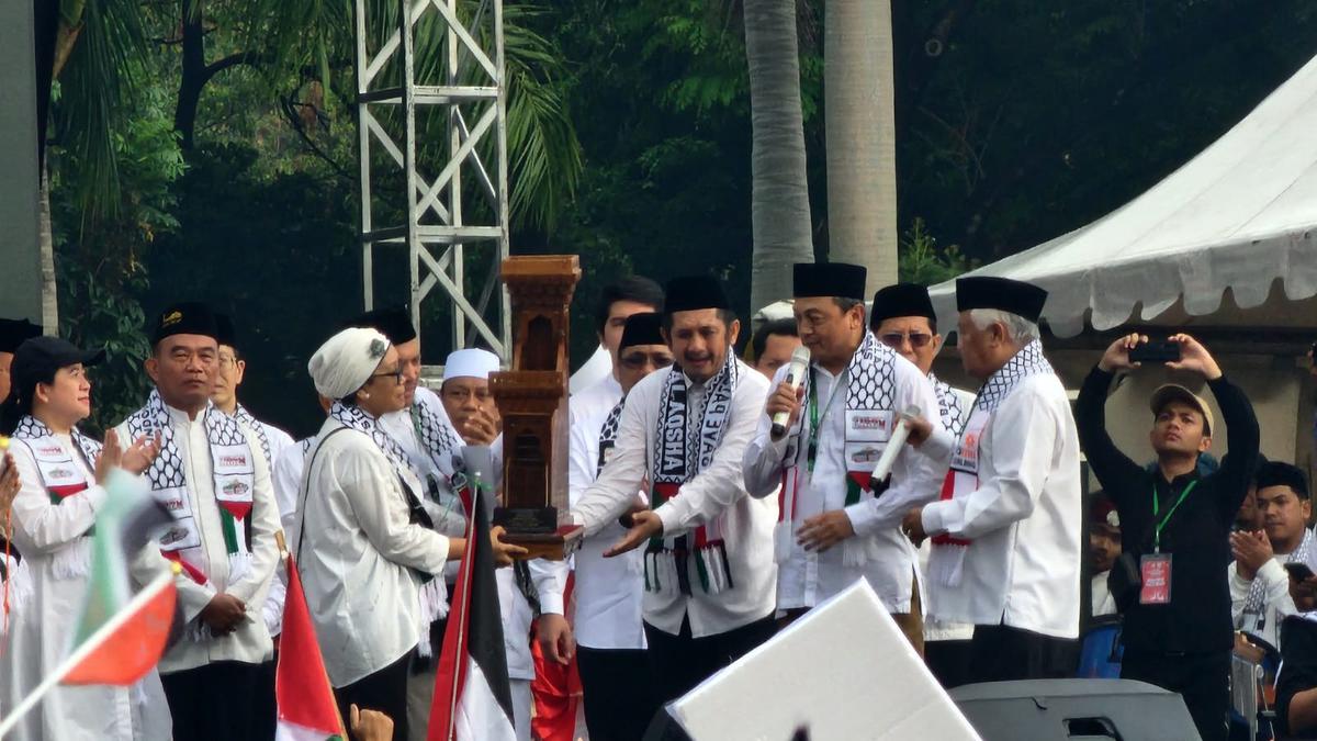 Menlu Retno Marsudi Dapat Penghargaan Replika Mimbar Masjid Al Aqsa ...