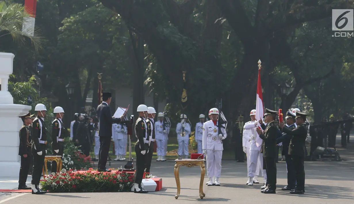 FOTO: Jokowi Lantik 781 Perwira TNI dan Polri - Foto Liputan6.com