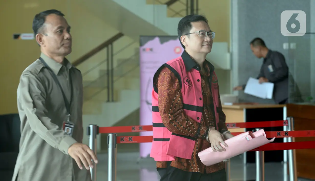 FOTO: Kasus Jiwasraya, Kejagung Periksa Benny Tjokrosaputro di Gedung ...