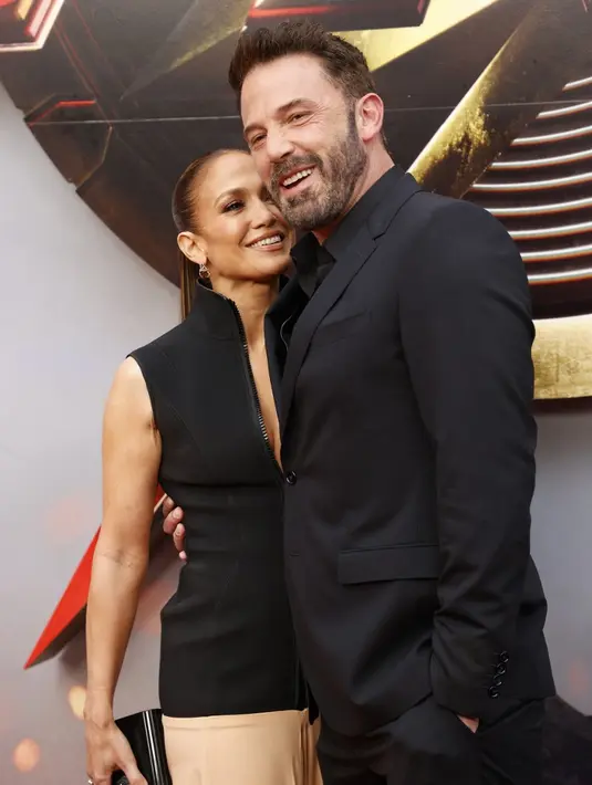 Tampil Kompak, Jennifer Lopez dan Ben Affleck Pamer Kemesraan di ...