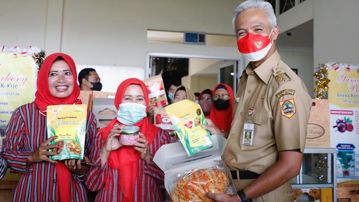Ganjar Genjot UMKM di Jateng Lewat Kredit Usaha Rakyat - News Liputan6.com