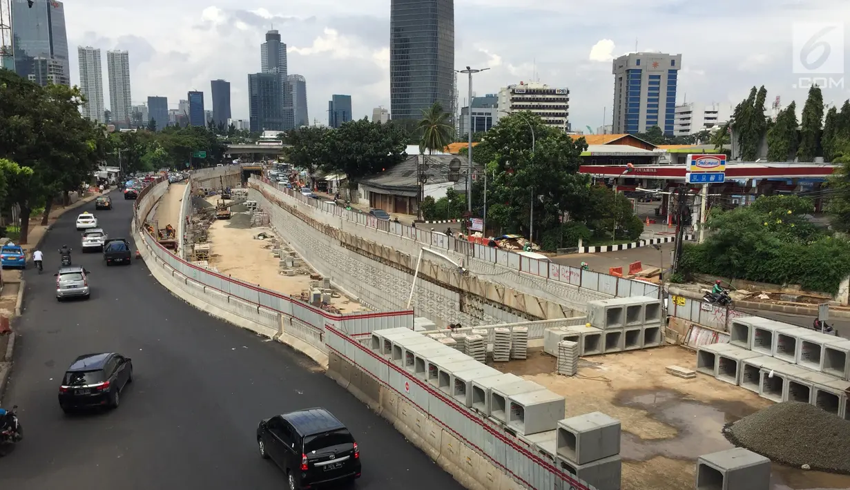 FOTO: Molor, Begini Progres Proyek Underpass Mampang-Kuningan - Foto ...