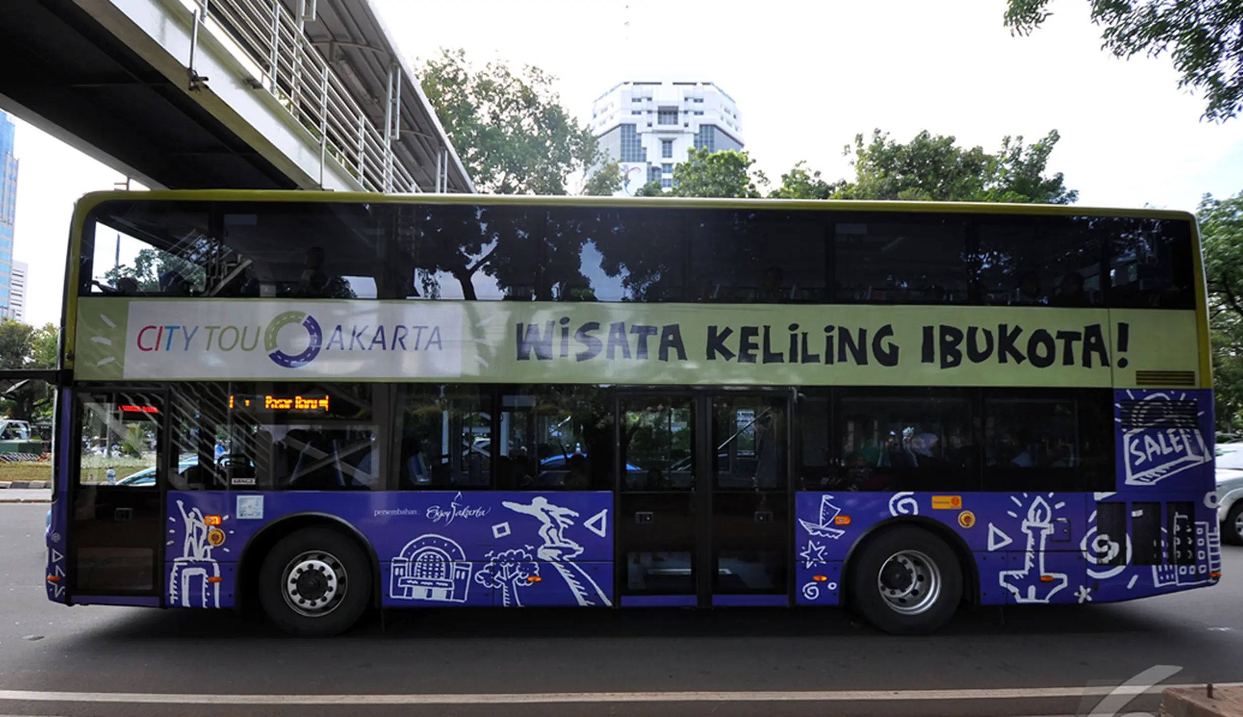 Bus Tingkat Wisata Resmi Dikelola PT Transjakarta - Foto Liputan6.com