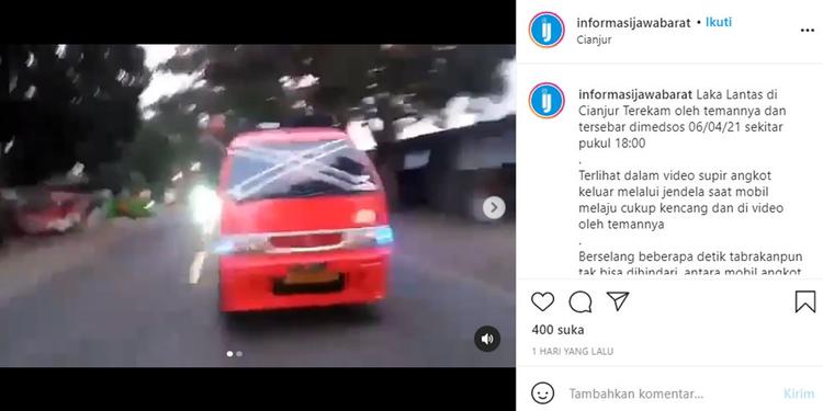 Sopir Angkot Banyak Gaya saat Melaju Kencang, Berakhir Tabrakan ...