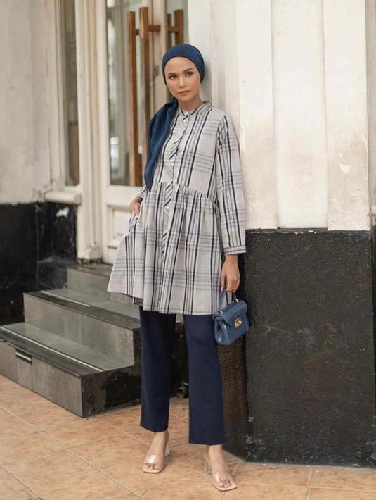 9 Inspirasi Model Baju Tunik Terbaru, Stylish dan Timeless - Photo ...