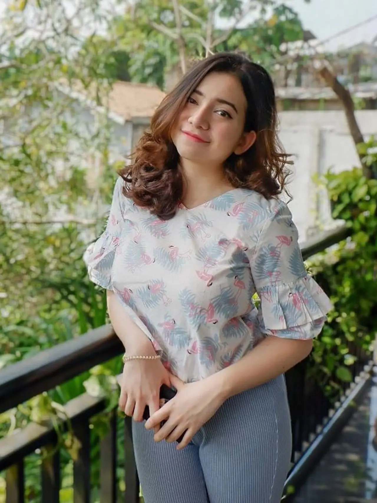 7 Pesona Rizkina, Kakak Rizky Nazar yang Curi Perhatian - Hot Liputan6.com