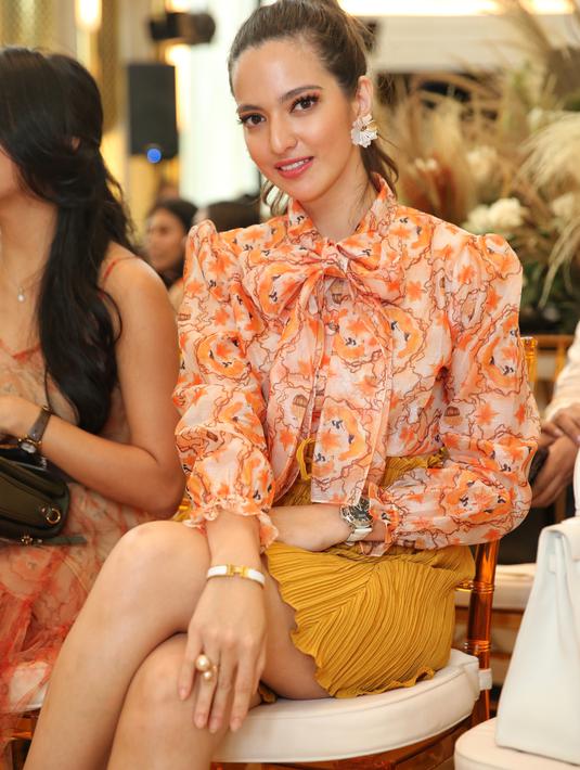 Nia Ramadhani Tampil Cantik di Emmara Fashion Show - Photo Fimela.com