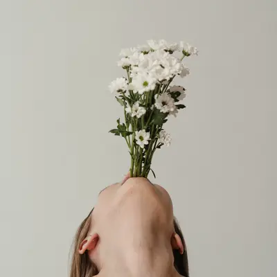 5 Alasan Sederhana Perempuan Menyukai Bunga - Lifestyle Fimela.com