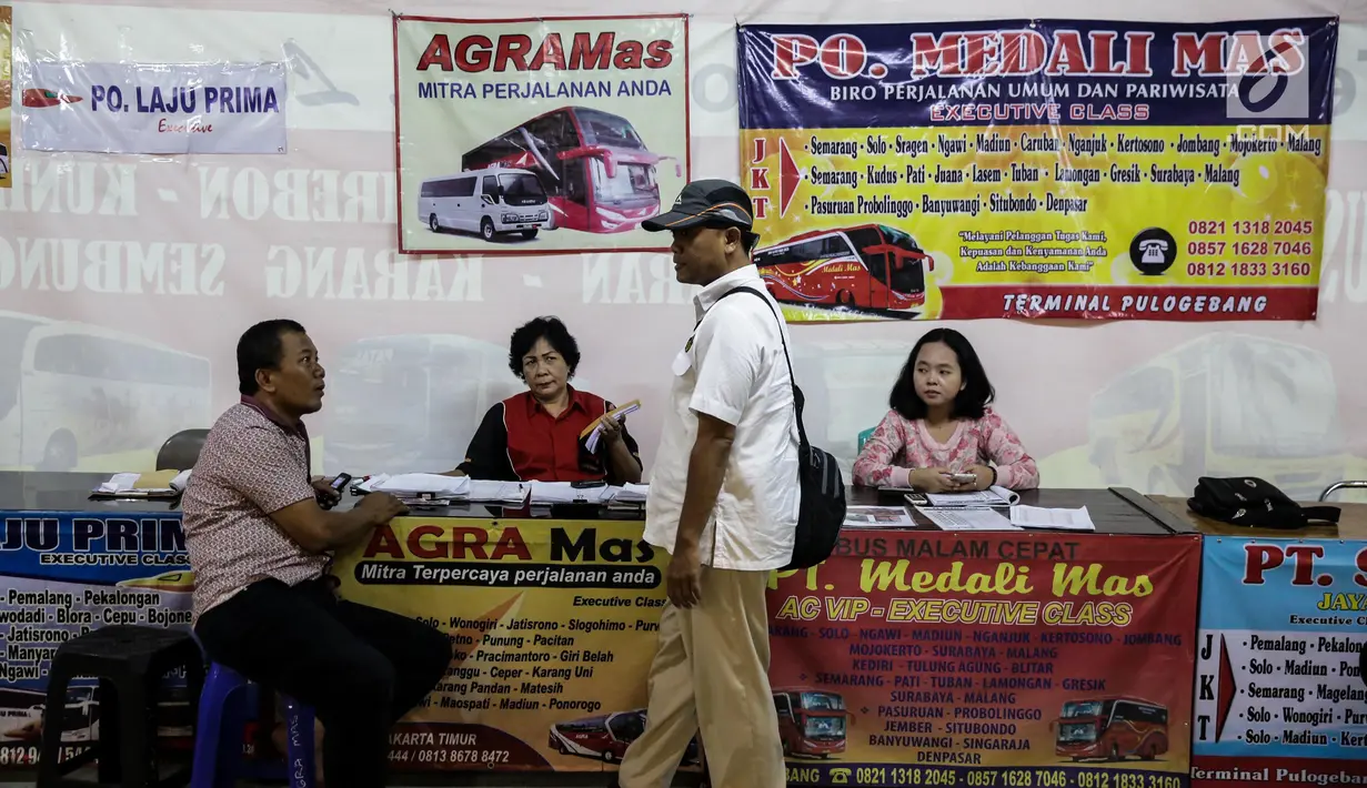 Loket Tiket Bus di Terminal Pulo Gebang Sepi Pembeli - Foto Liputan6.com