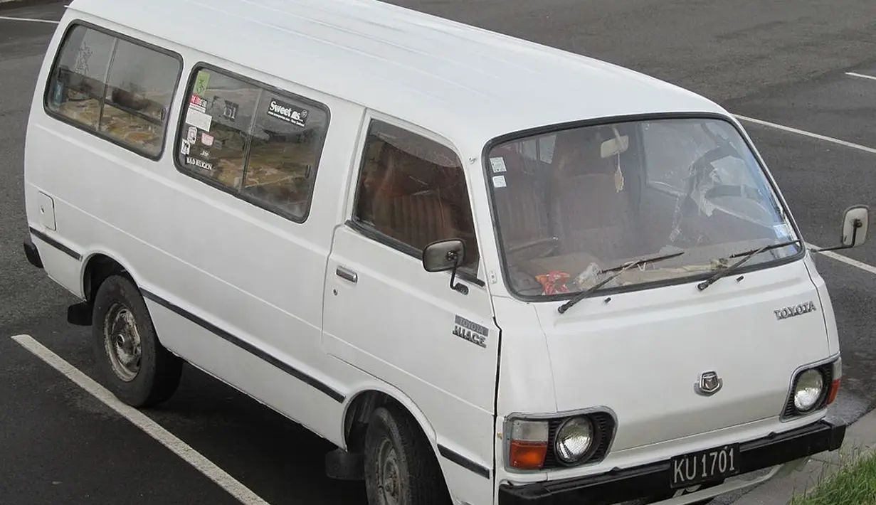 Mengenal Beberapa Model dan Sejarah Toyota Hiace, Si Bongsor yang Khas ...