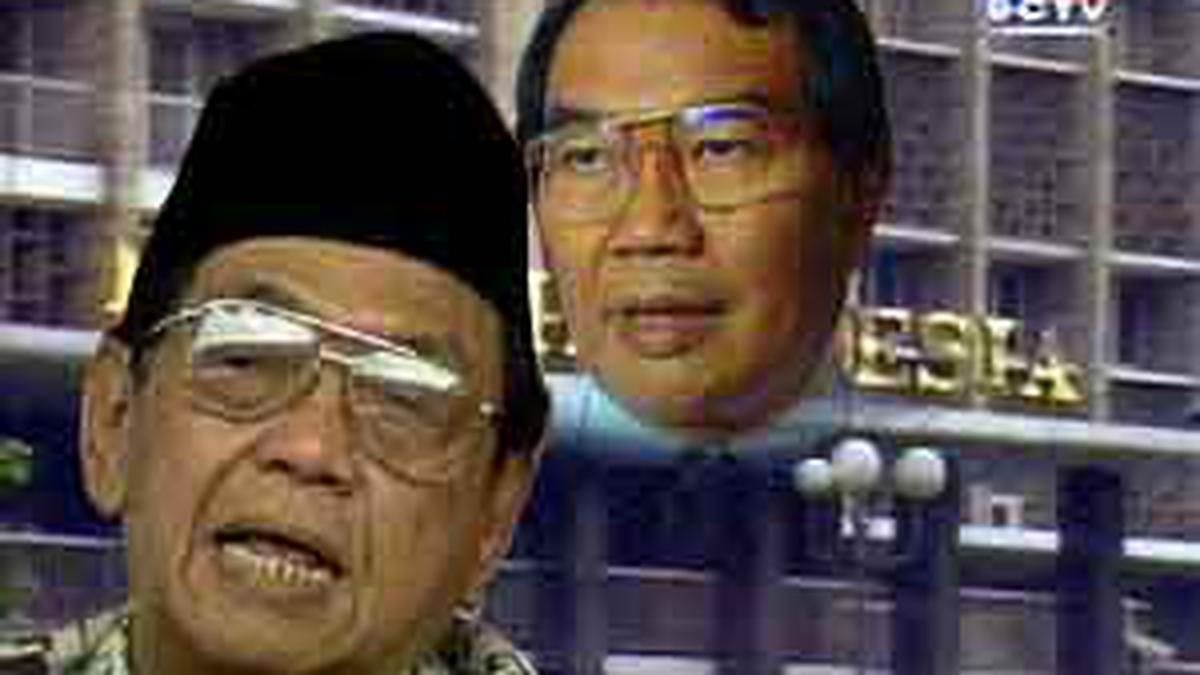 Gus Dur Diminta Menerima Syahril Sabirin - News Liputan6.com