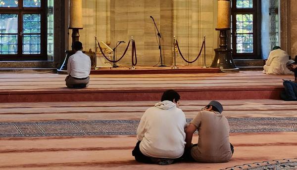 Doa Allahumma Firlahu Warhamhu Wa'afihi Wa'fuanhu, Lengkap Latin dan Arti