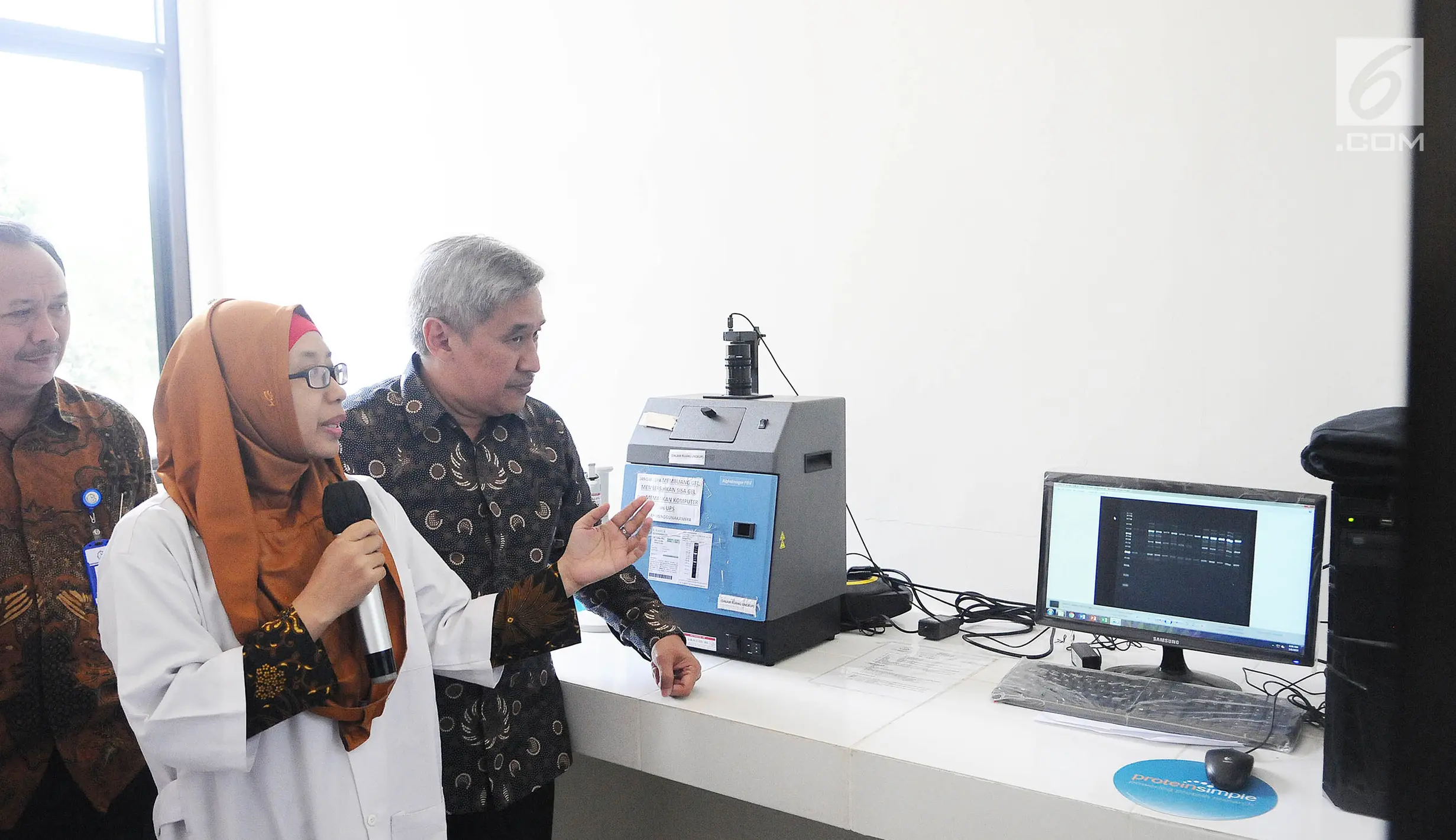 FOTO: Peresmian Laboratorium Uji Balai Riset Budidaya Ikan Hias - Foto ...