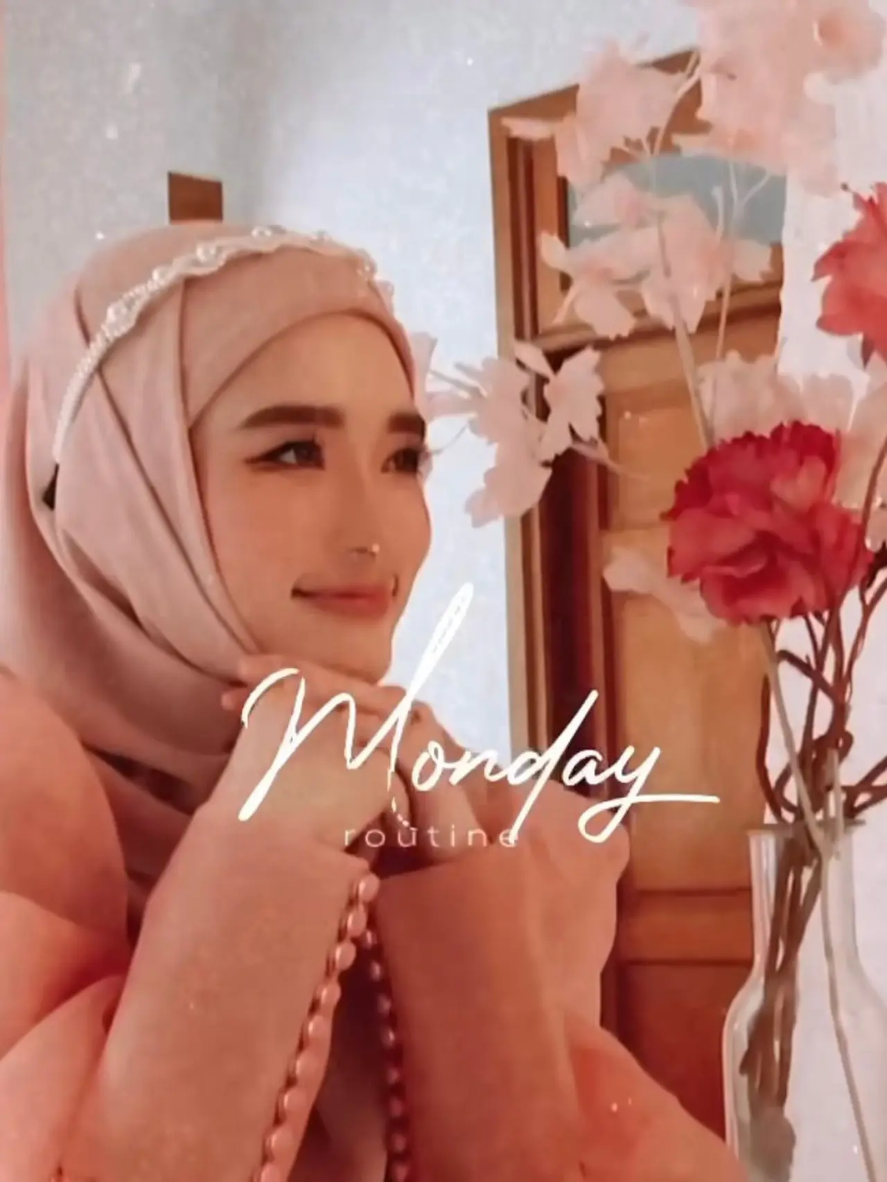 Bak Bidadari, Sederet Potret Inara Rusli Dikelilingi Bunga di ...