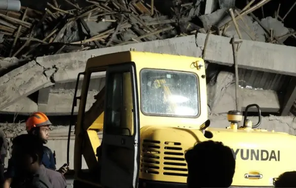 Bahlil Lahadalia Lantik Laode Sulaeman Pimpin Dirjen Migas - Bisnis ...