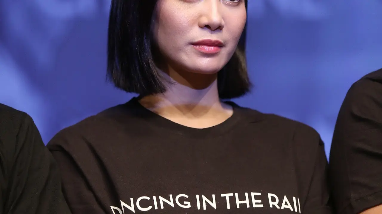 Naik Ayunan di Pasar Malam, Deva Mahenra Panik - ShowBiz Liputan6.com