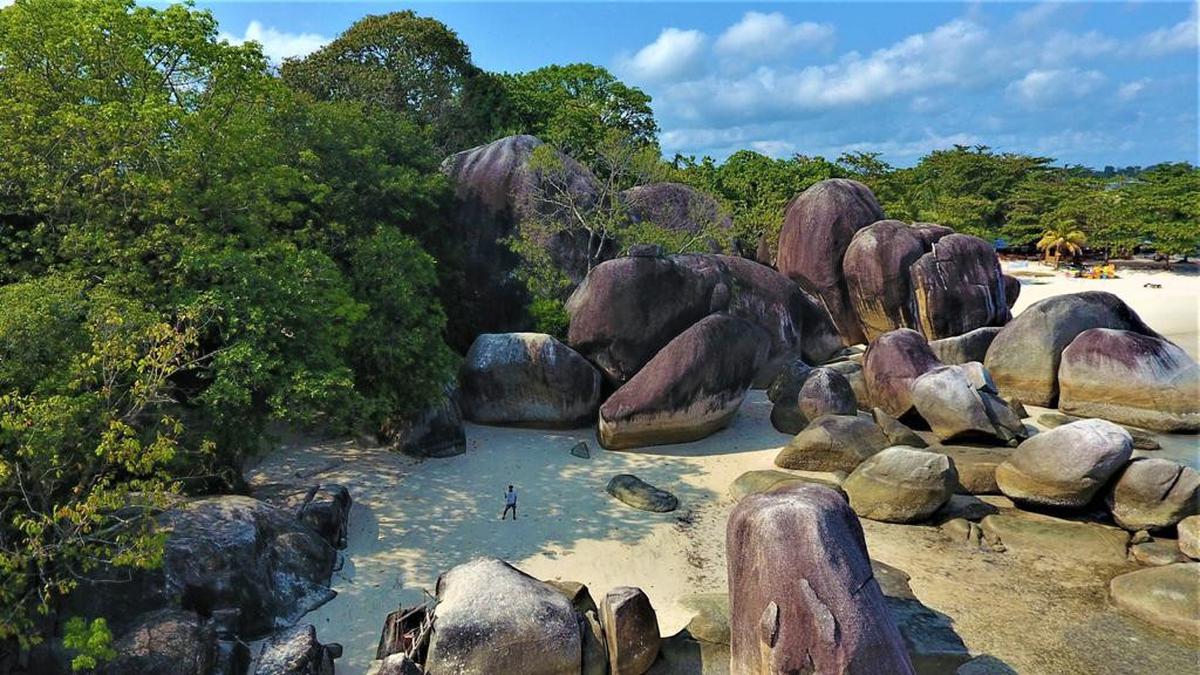 15 Wisata Belitung dengan Alamnya yang Memukau, Cuilan Surga di Barat ...