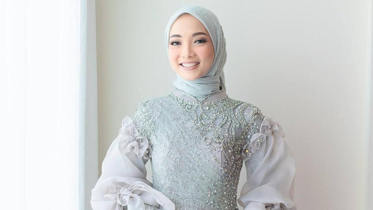 Model Kebaya yang Anggun dan Modern Untuk Berbagai Acara, dari Liza ...