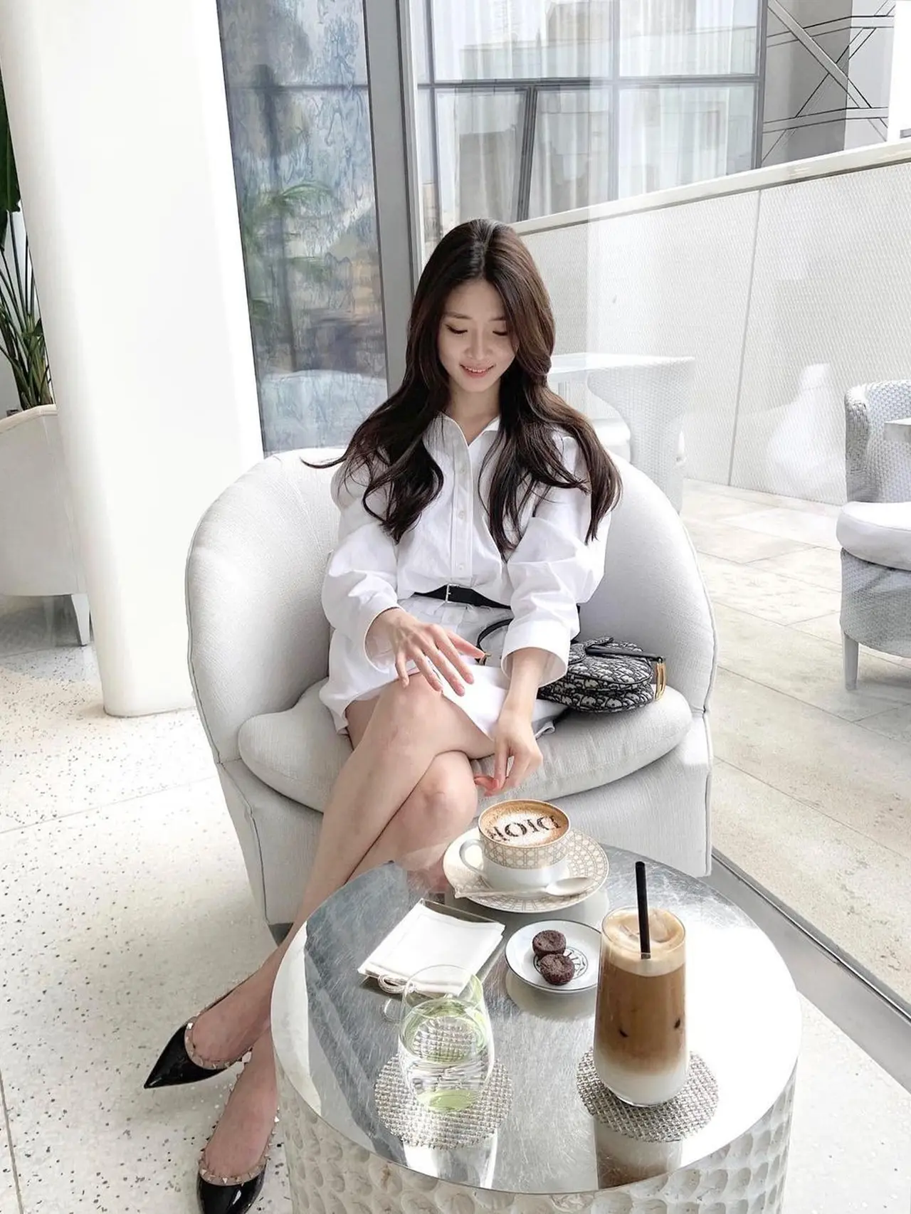 Potret Shin Ji Yeon Single's Inferno, Cantik dan Fashionable ...