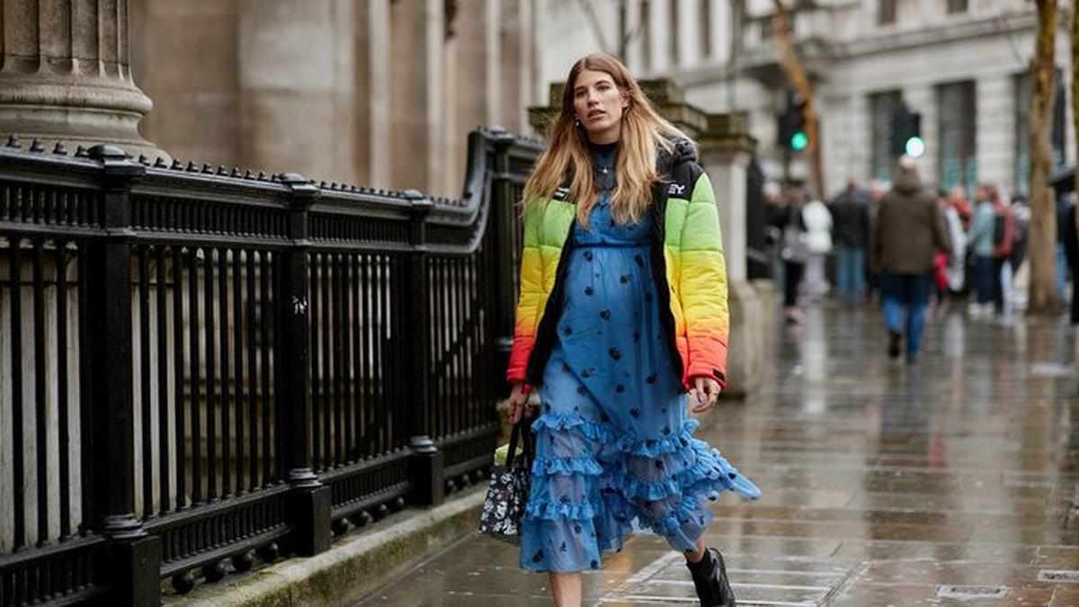 Buat Kesan Tampilan Nggak Monoton Dengan Padu Padan Busana Tabrak Warna ...