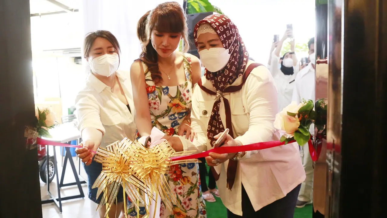 Emily Young Ryu Buka Bisnis Butik, Motivasi Bertahan Hidup Setelah ...