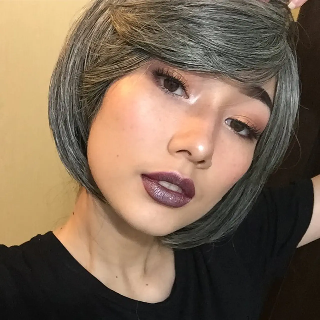 6 Potret Devina Aureel Dengan Makeup Tebal, Bikin Pangling - Surabaya Liputan6.com