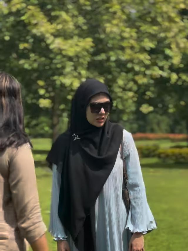 7 Potret Clara Shinta Sudah Beli Kain Kafan dan Pemakaman Mewah, Jadi Investasi