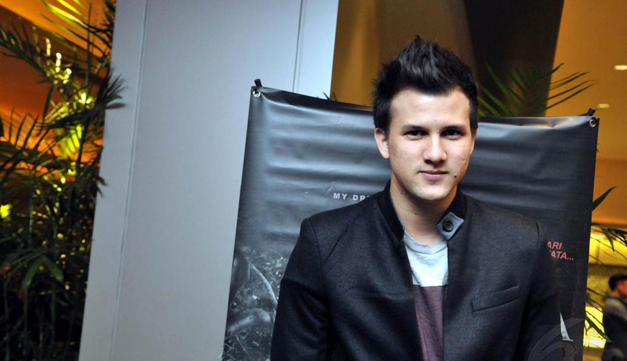 Stuart Collin Pilih Karier Daripada Pacar - Foto Liputan6.com