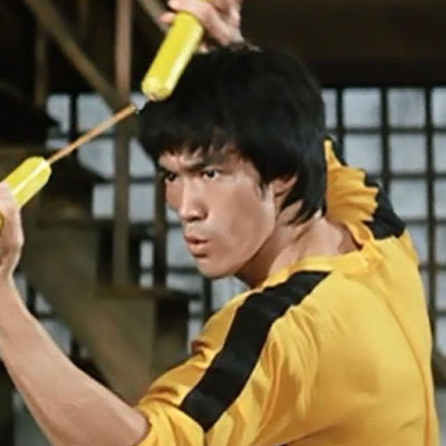 Biografi Bruce Lee Dalam Bahasa Inggris