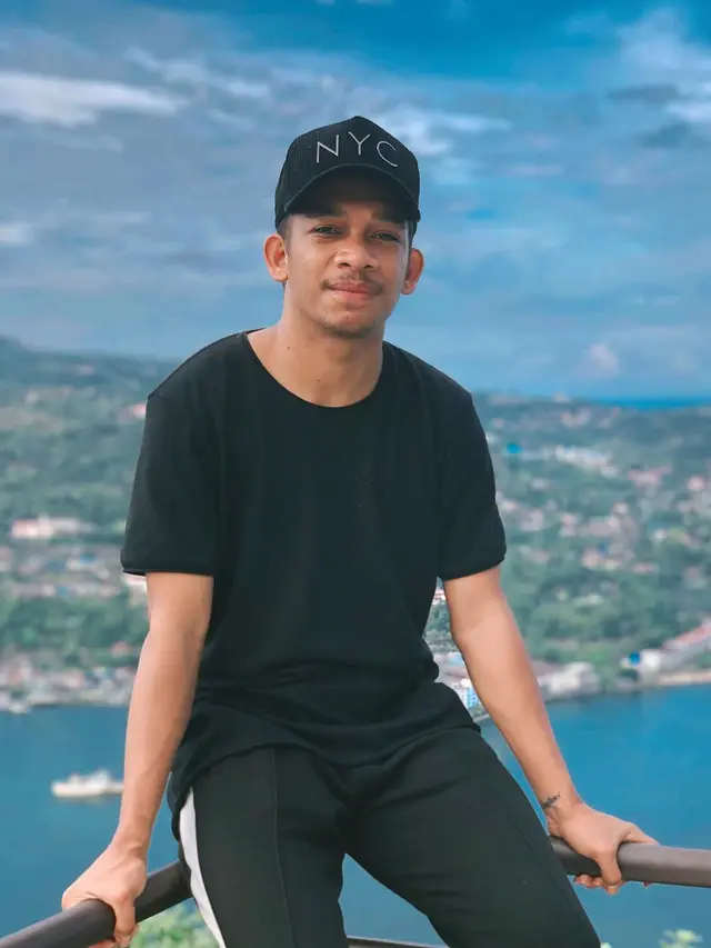 6 Potret Ardiansyah Runtuboy di Luar Lapangan, Pemain Andalan Bintang ...