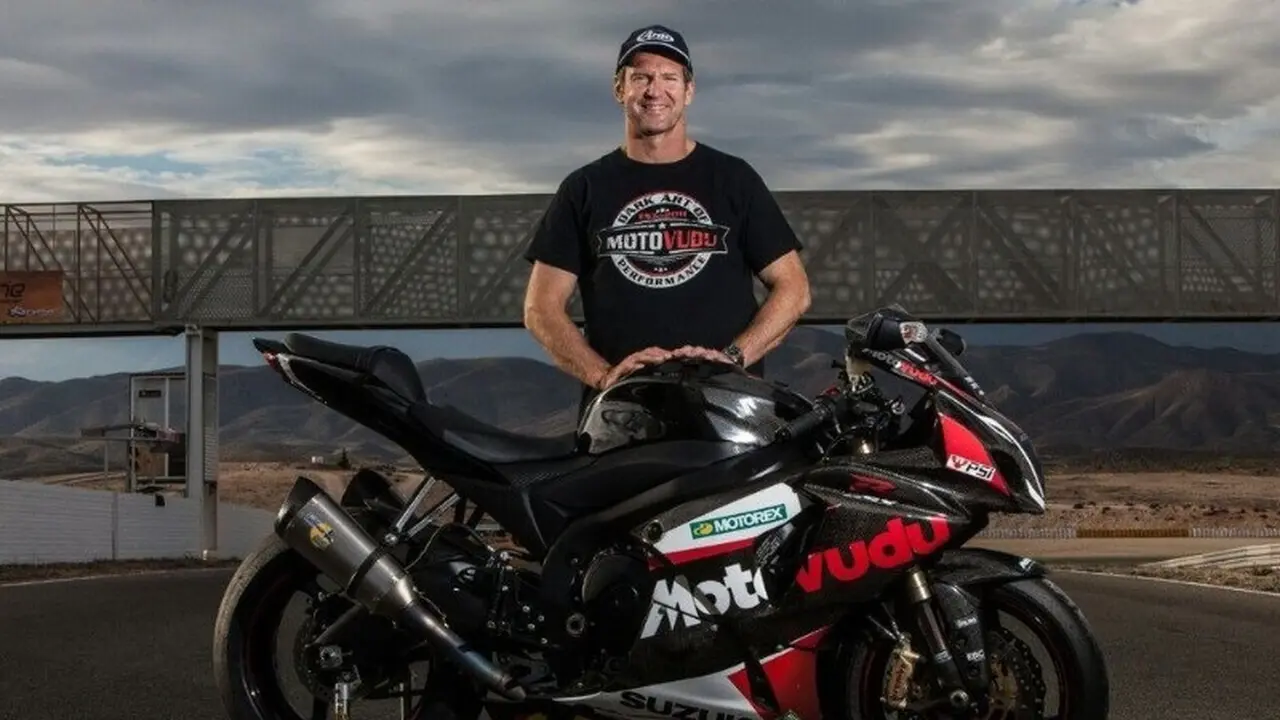 Mantan Pebalap 500cc Gantikan Komentator Legendaris MotoGP - MotoGP ...