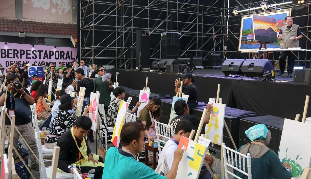 Bersama 20 Orang Terpilih, SBY Unjuk Kebolehan Melukis di Festival ...