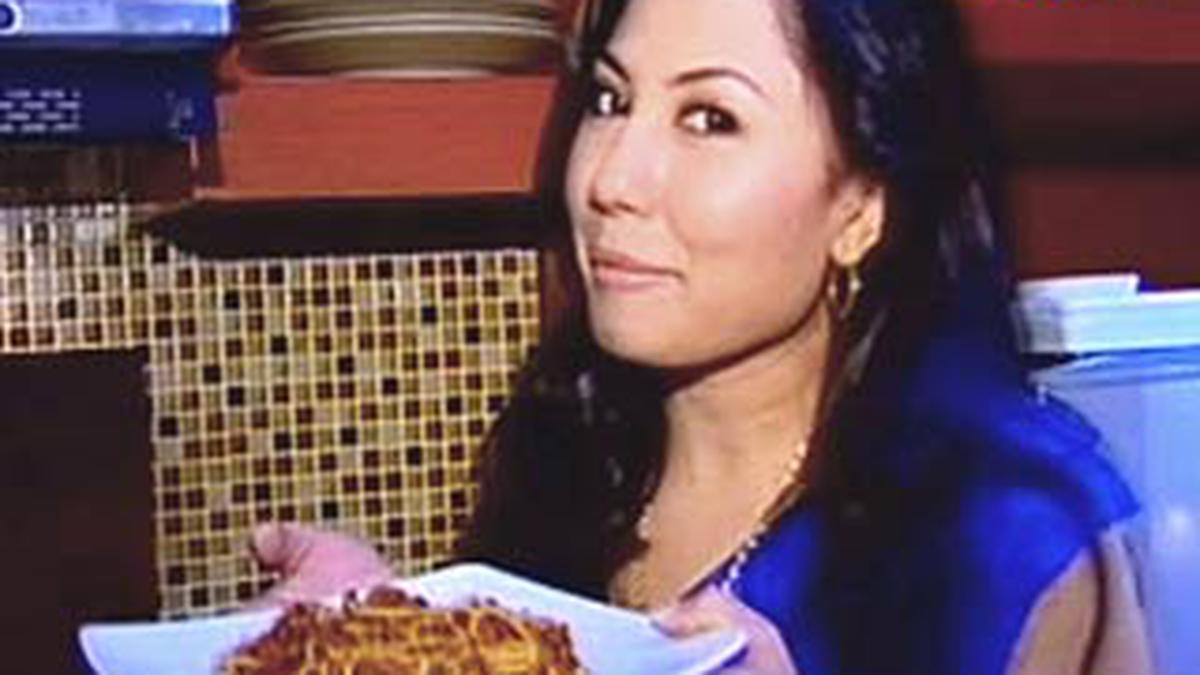 Ema Jago Bikin Spagetti - ShowBiz Liputan6.com