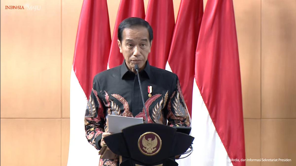 Jokowi Putuskan Indonesia Masuk Status Endemi Covid-19 - News Liputan6.com