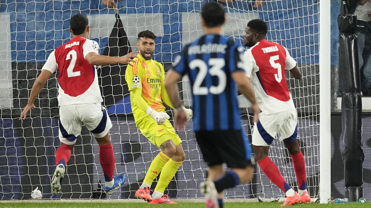 Foto: David Raya Jadi Juru Selamat Arsenal yang Tampil Mengecewakan di ...