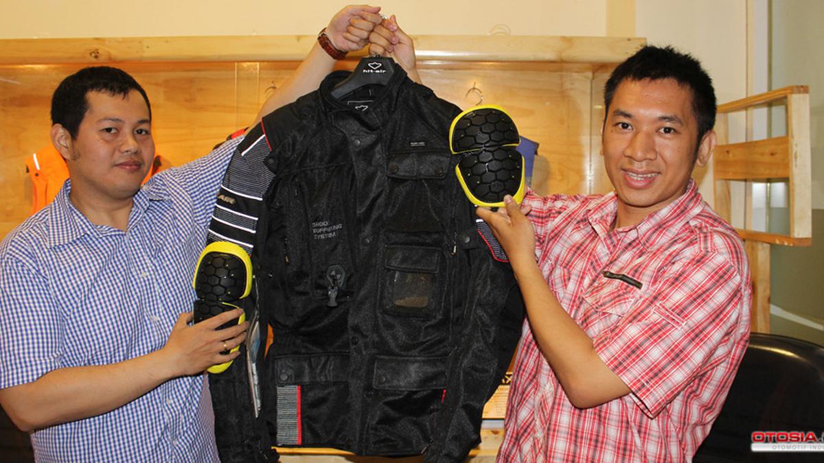 Ukuran Barang Eropa L, Berarti Ukuran Asia M - Berita Otosia.com