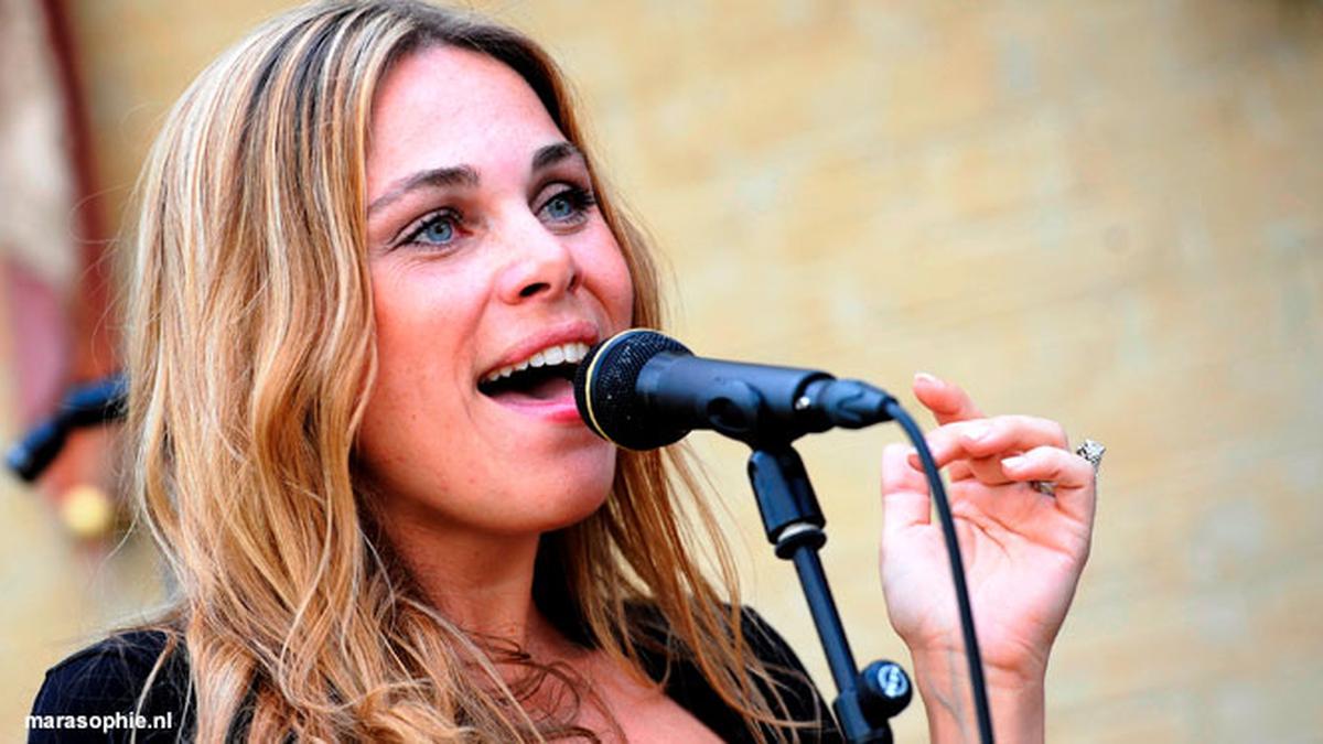 Mara Sophie Promosikan Album Keduanya di Indonesia - ShowBiz Liputan6.com