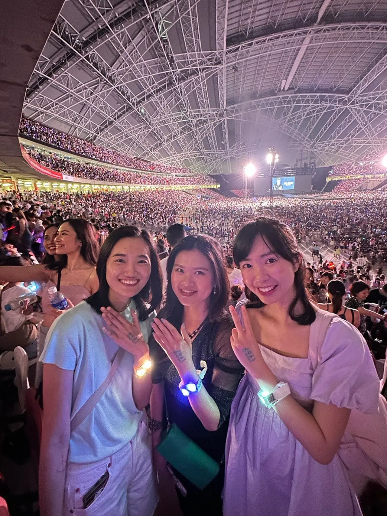6 Potret Felicia Tissue Kenang Konser Taylor Swift di Singapura, Tepat ...