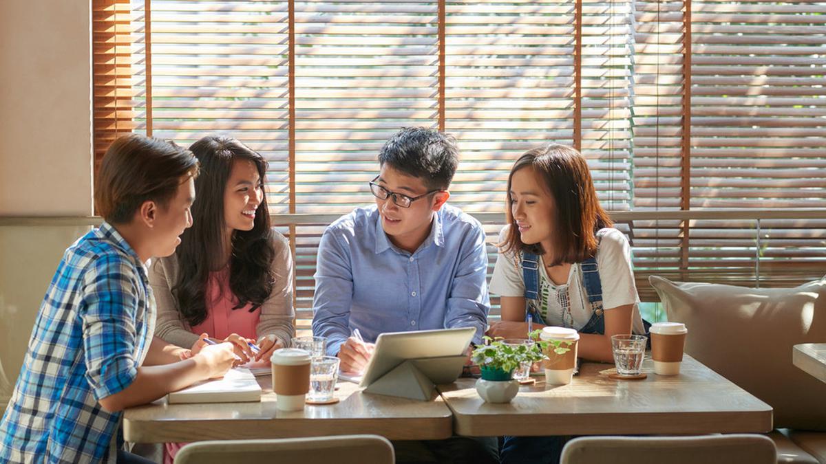 4 Tips Membuat Kesan Baik saat Bertemu dengan Teman Pasangan ...