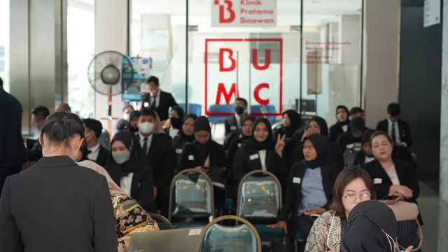 113 Perawat Lulusan Binawan Siap Berangkat ke Singapura - Regional ...