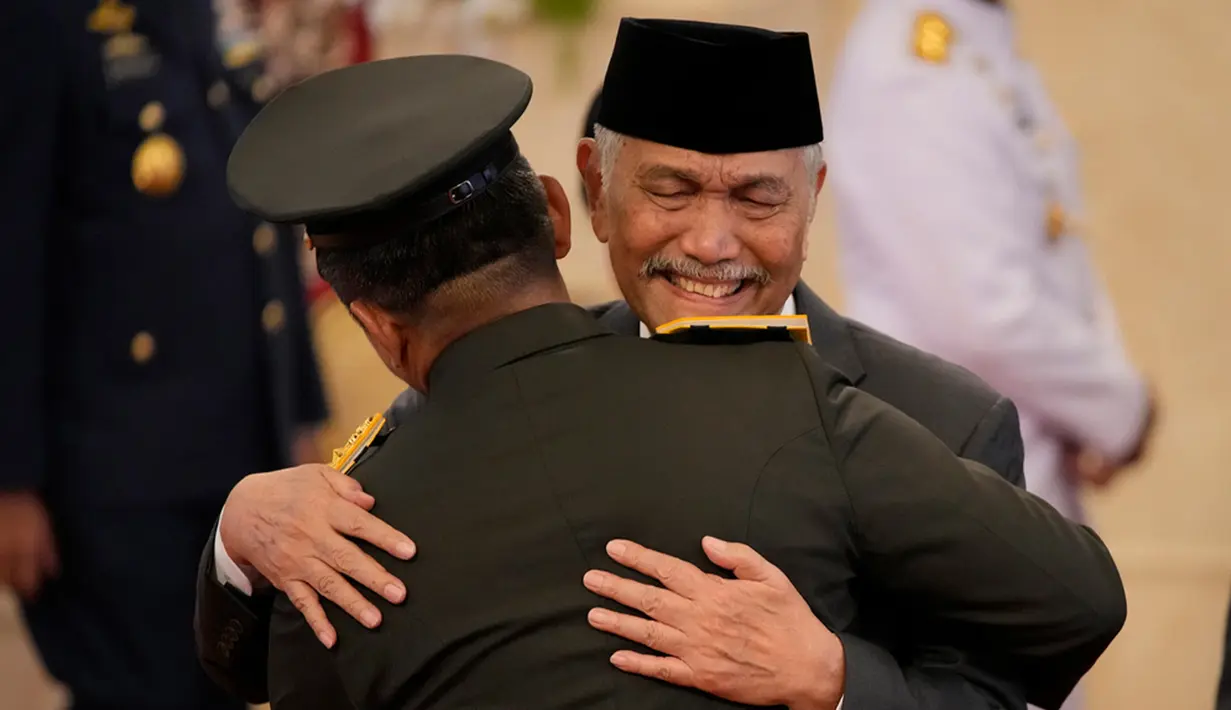 Presiden Jokowi Resmi Lantik Maruli Simanjuntak sebagai KSAD - Foto ...