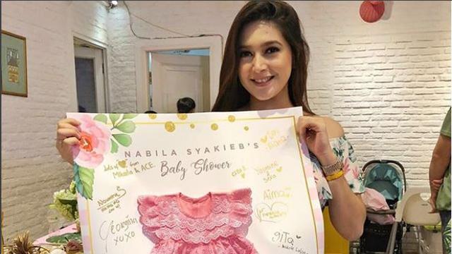 Nabila Syakieb Melahirkan Anak Pertama - ShowBiz Liputan6.com