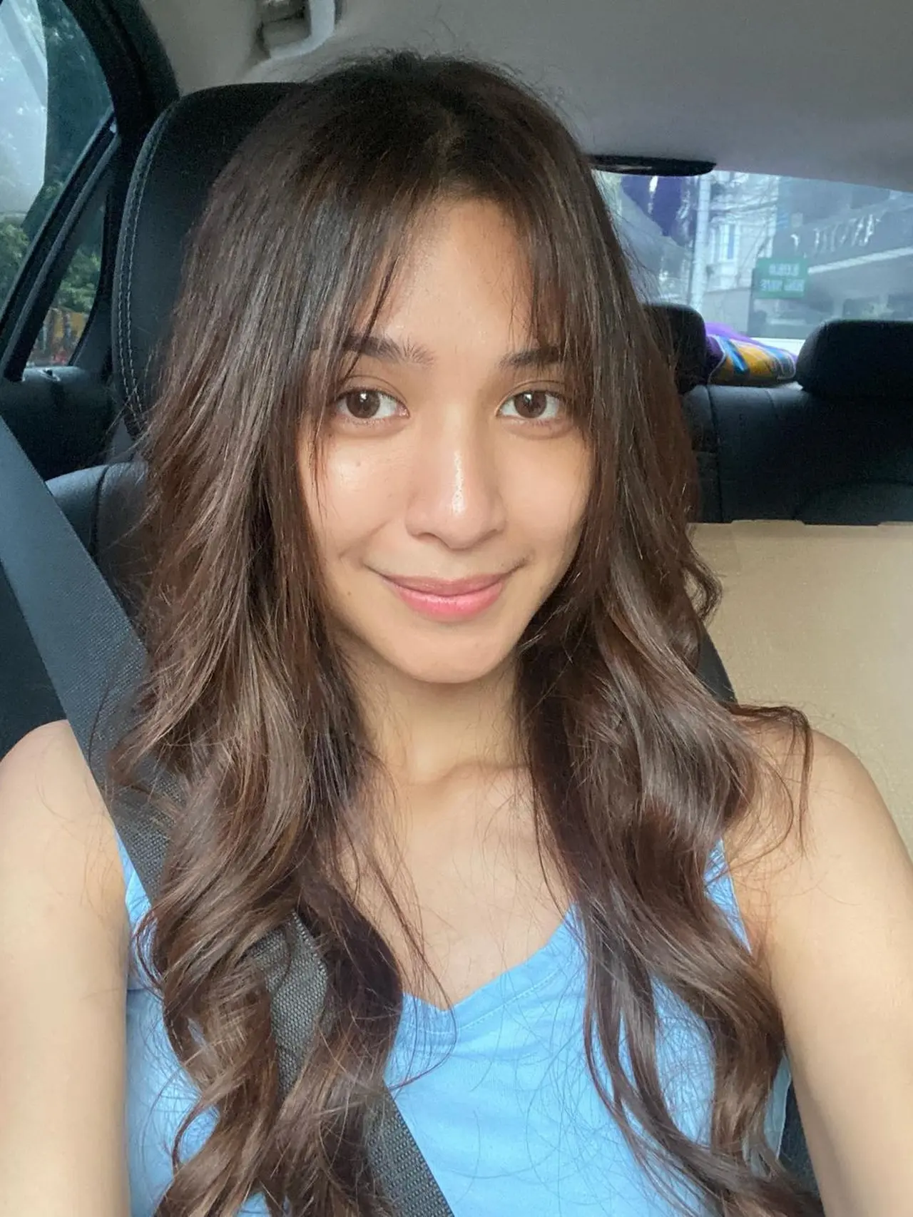 6 Potret Mikha Tambayong dan Deva Mahenra Usai Menikah, Makin Mesra ...